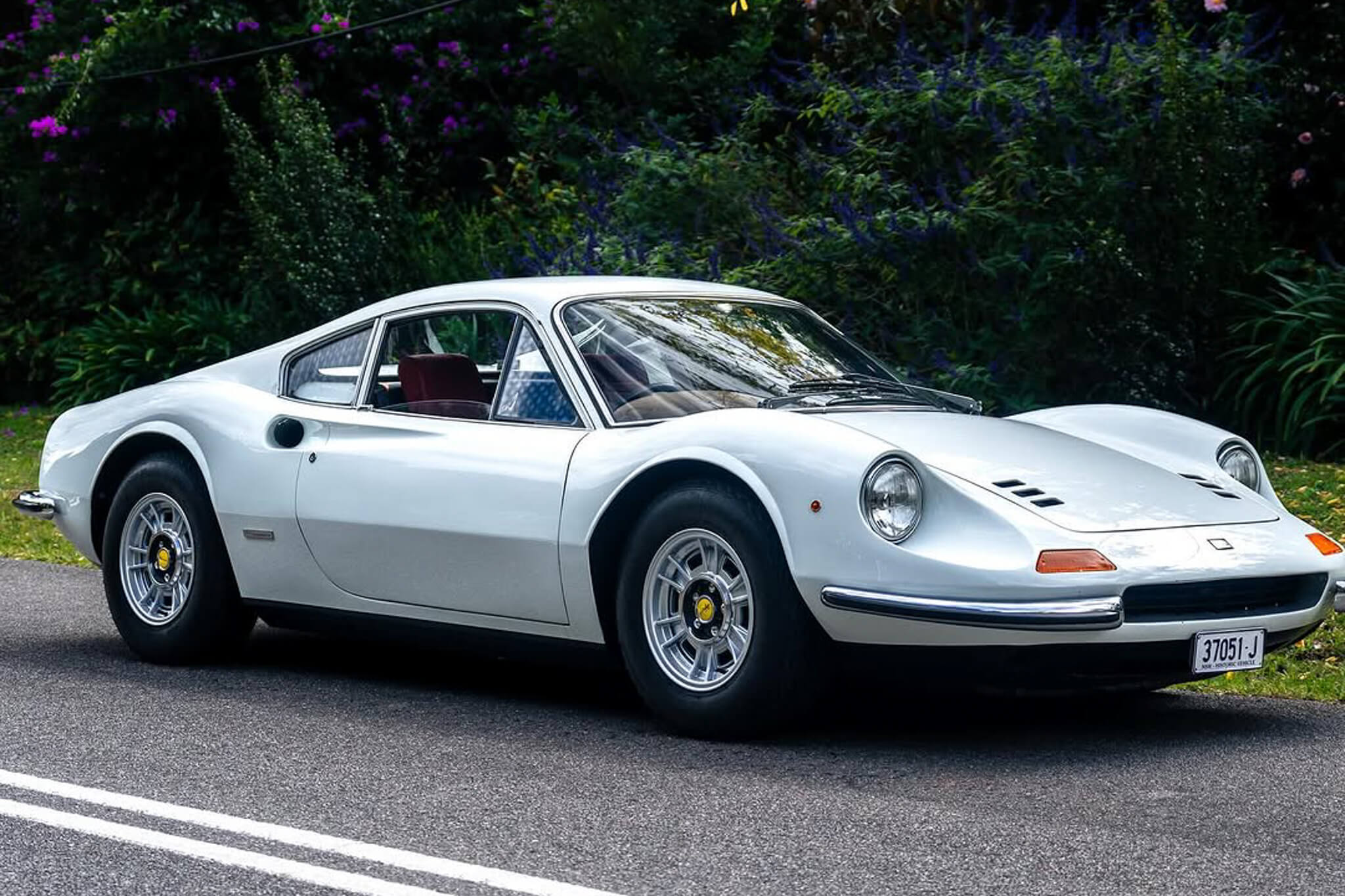 Ferrari Dino 246 GT (1969–1974): Full Specs, Performance, Dimensions ...